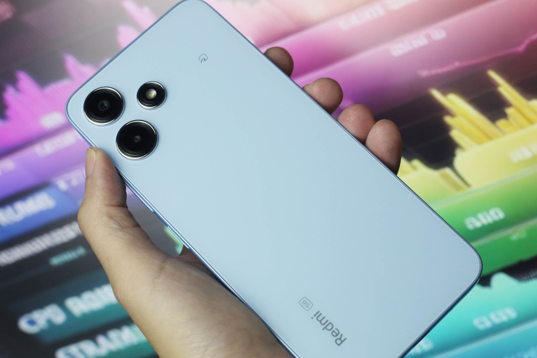 【データ通信不要＆省エネ】FMラジオ（ワイド）を聴けるMotorola、Xiaomi、OPPOのスマートフォンまとめ